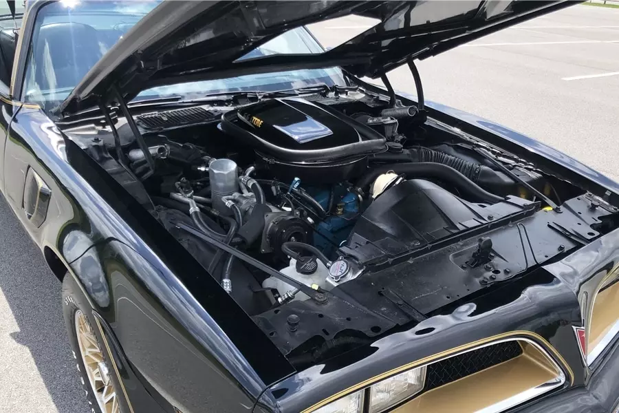 Motor Pontiac Firebird Trans Am 'Bandit' de 1978 de Burt Reynolds