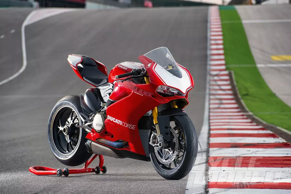Та Ducati 1199 Panigale R худалдаж авах боломжтой дэлхийн хамгийн хурдан мотоциклууд