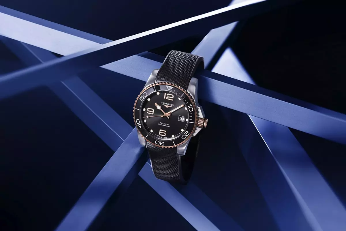 Longines wprowadza dwa oszałamiające chromatyczne duety do serii HydroConquest 8254_5