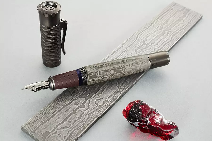 Graf von Faber-Castell Pen nke afọ 2021 nwere ike ịbụ nke gị ma ọ bụrụ na ị nwere ihe nchekwa $7,900 8267_1