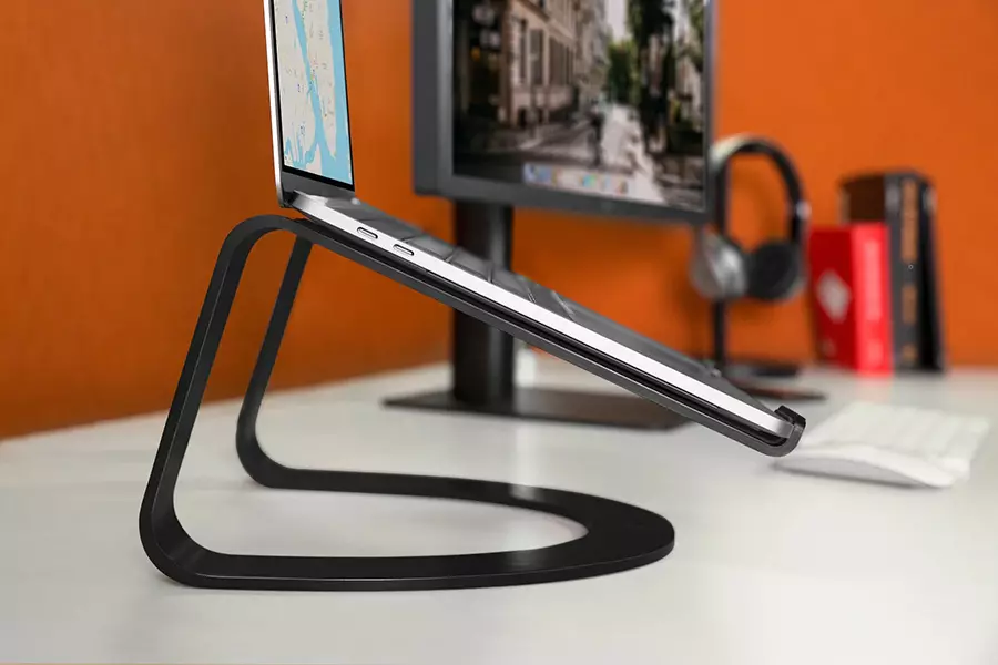 ສິບສອງ South Curve Laptop Stand ຂອງຂວັນວັນຄຣິດສະມາດຄູ່ມືຫົວຫນ້າ Tech