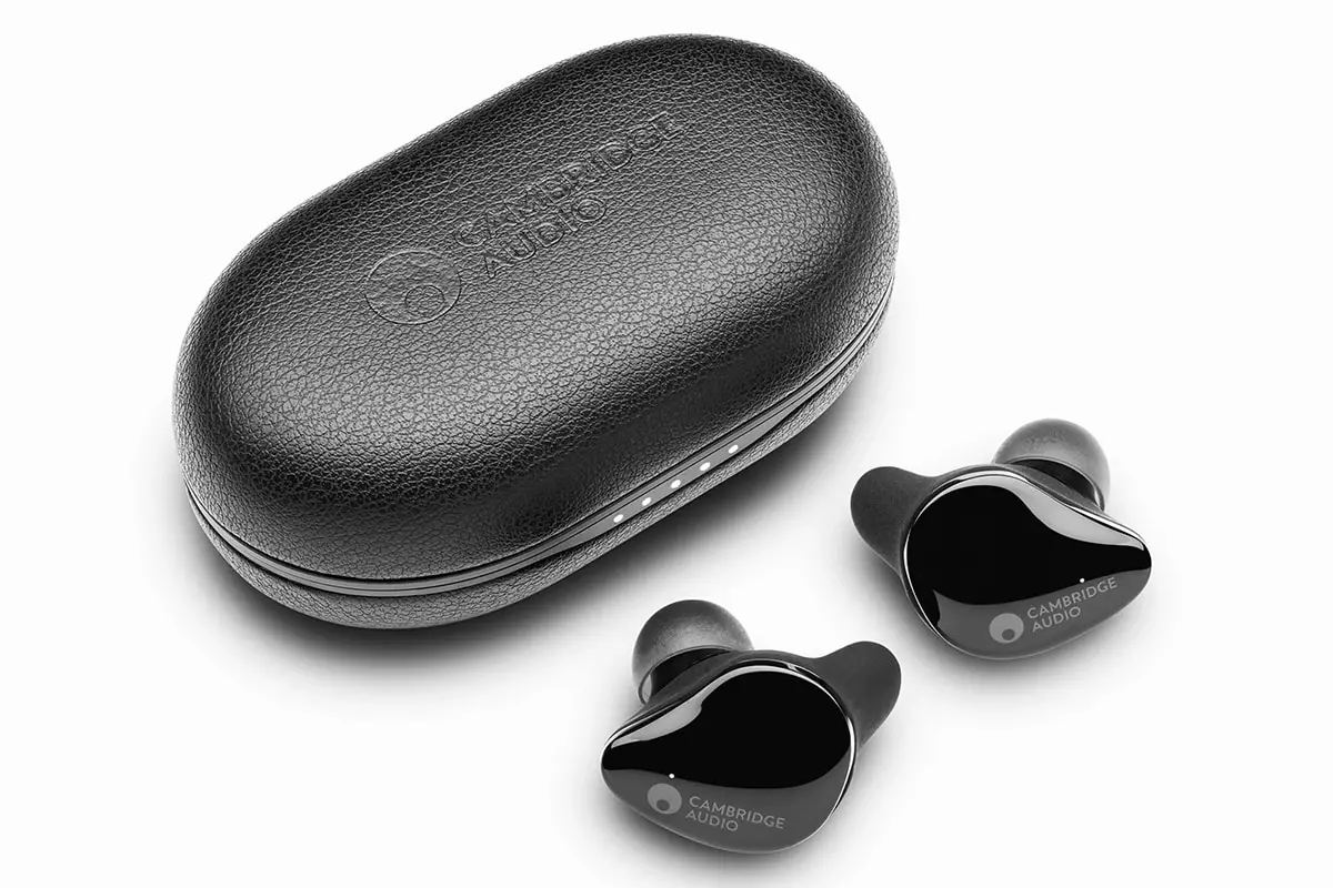 Cambridge Audio Melomania Touch earbuds case