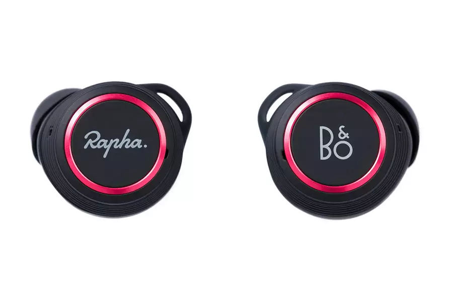 Rapha + BANG ۽ OLUFSEN earpiece