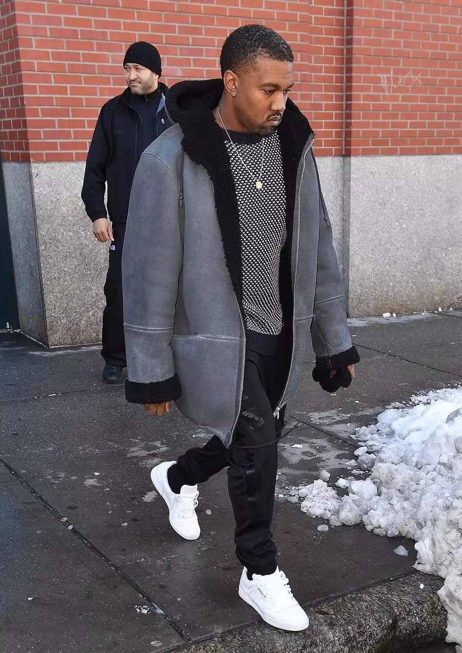 Kanye mu Thick Grey Coat