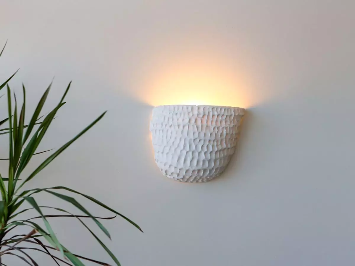 Milly dent wall lamp
