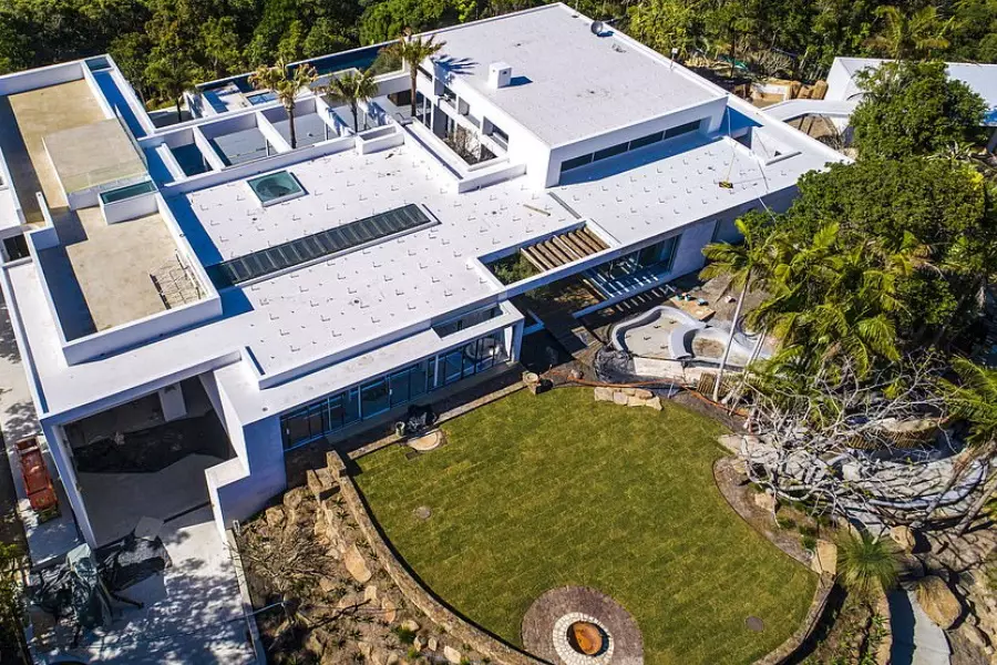 Rumah Chris Hemsworth di Teluk Byron sangat besar 9857_9